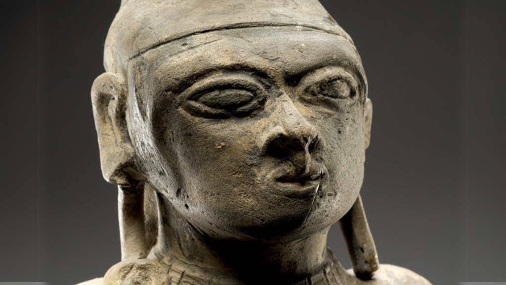 The Timeless Allure of Pre-Columbian Art: Bridging Ancient Traditions ...